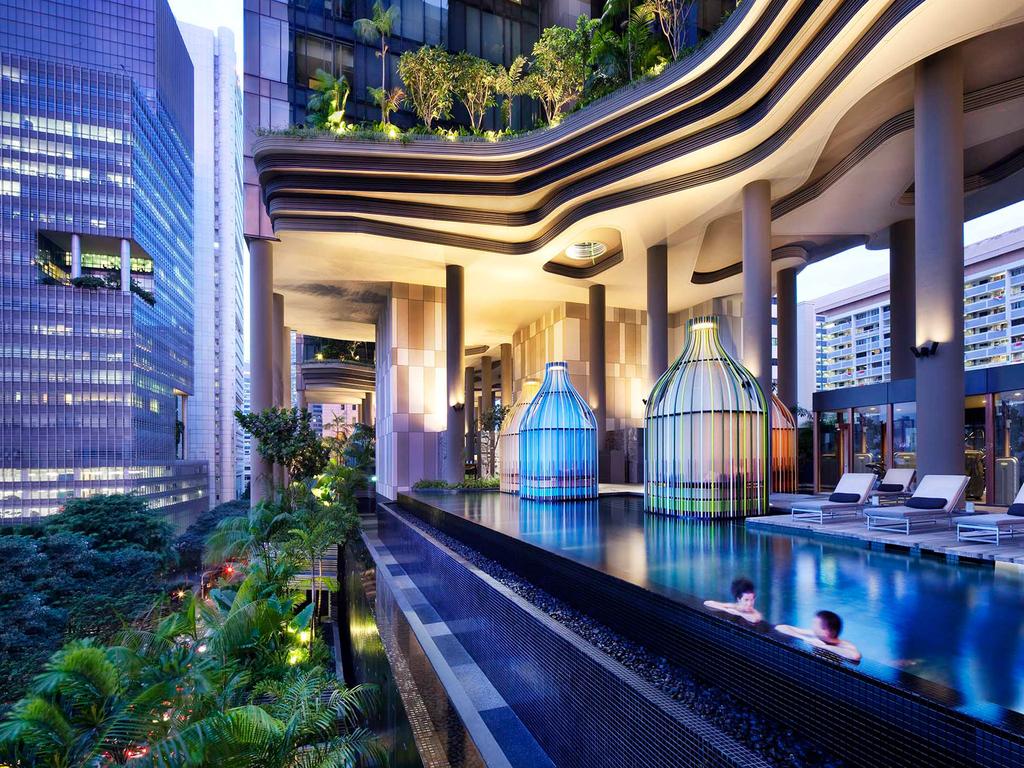 The 5 Most Impressive Infinity Pools In Singapore To Try In 2025